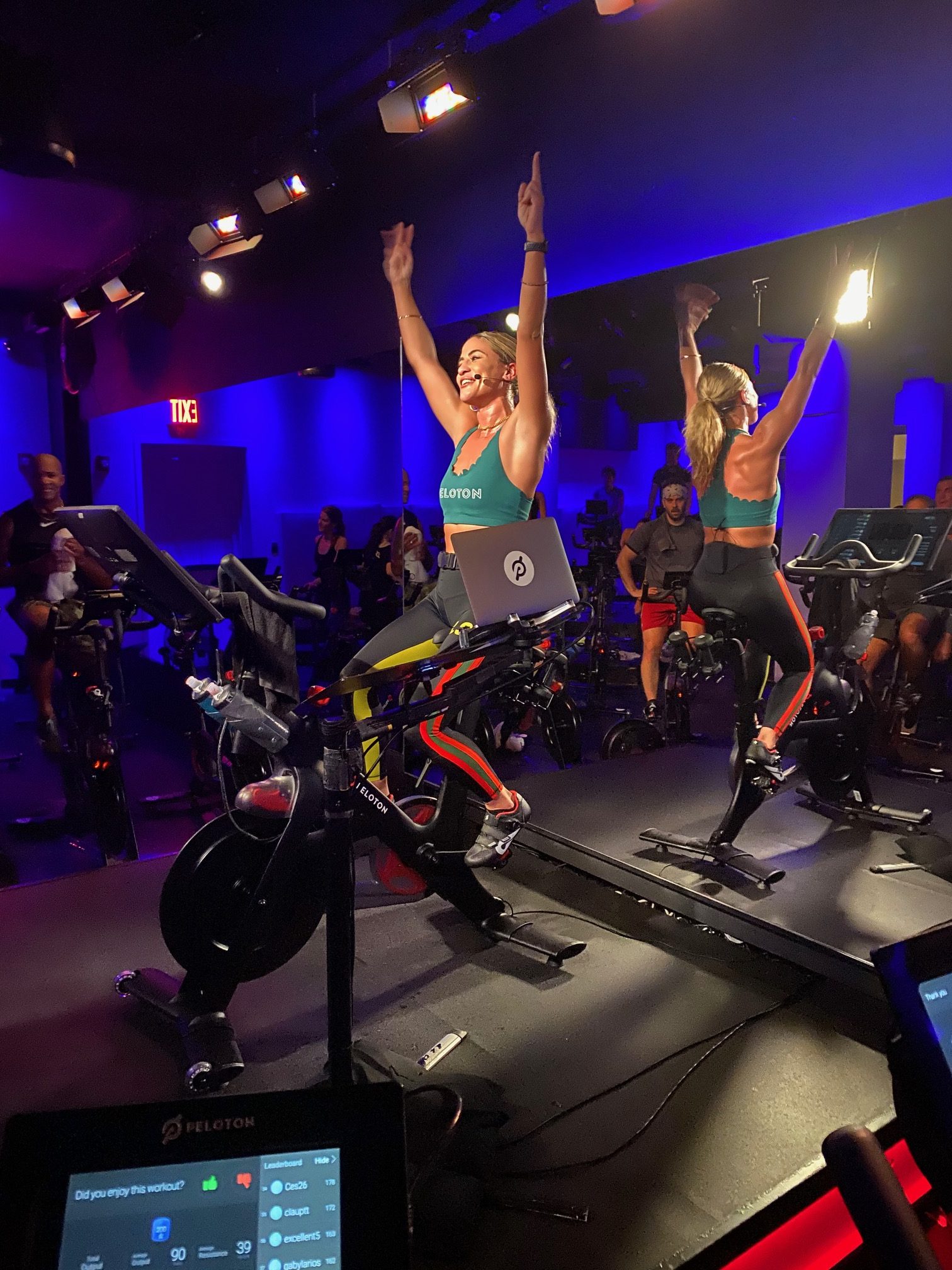 What it's like to take a live Peloton Class in the New York Studio