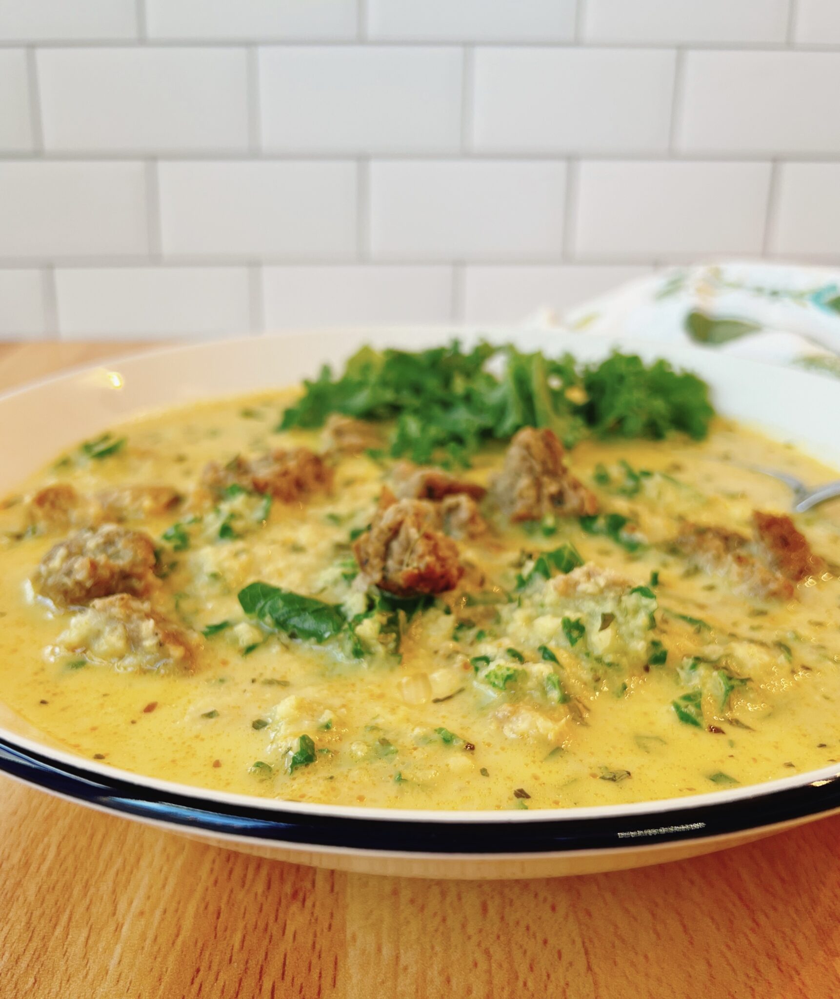 Impossibly Good Creamy Cauliflower and Kale Soup